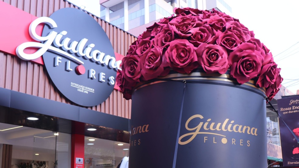 Giuliana Flores tem alta de 1.700% com experiência diferenciada de ...